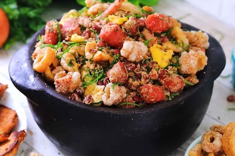 Receita do Autêntico Feijão Tropeiro Mineiro