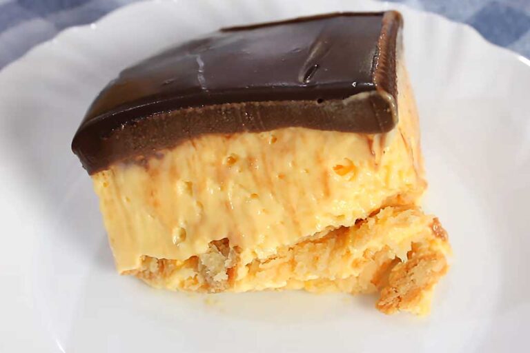 Pavê de Mousse de Maracujá com Ganache